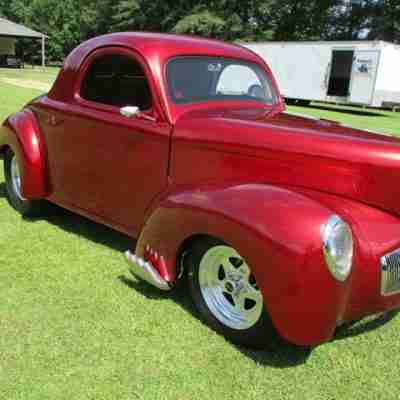 Willys Custom - Cars-On-Line.com