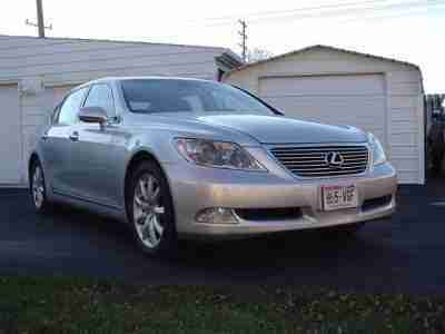 Lexus LS 460L - Cars-On-Line.com