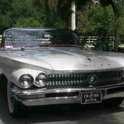 Buick LeSabre - Cars-On-Line.com