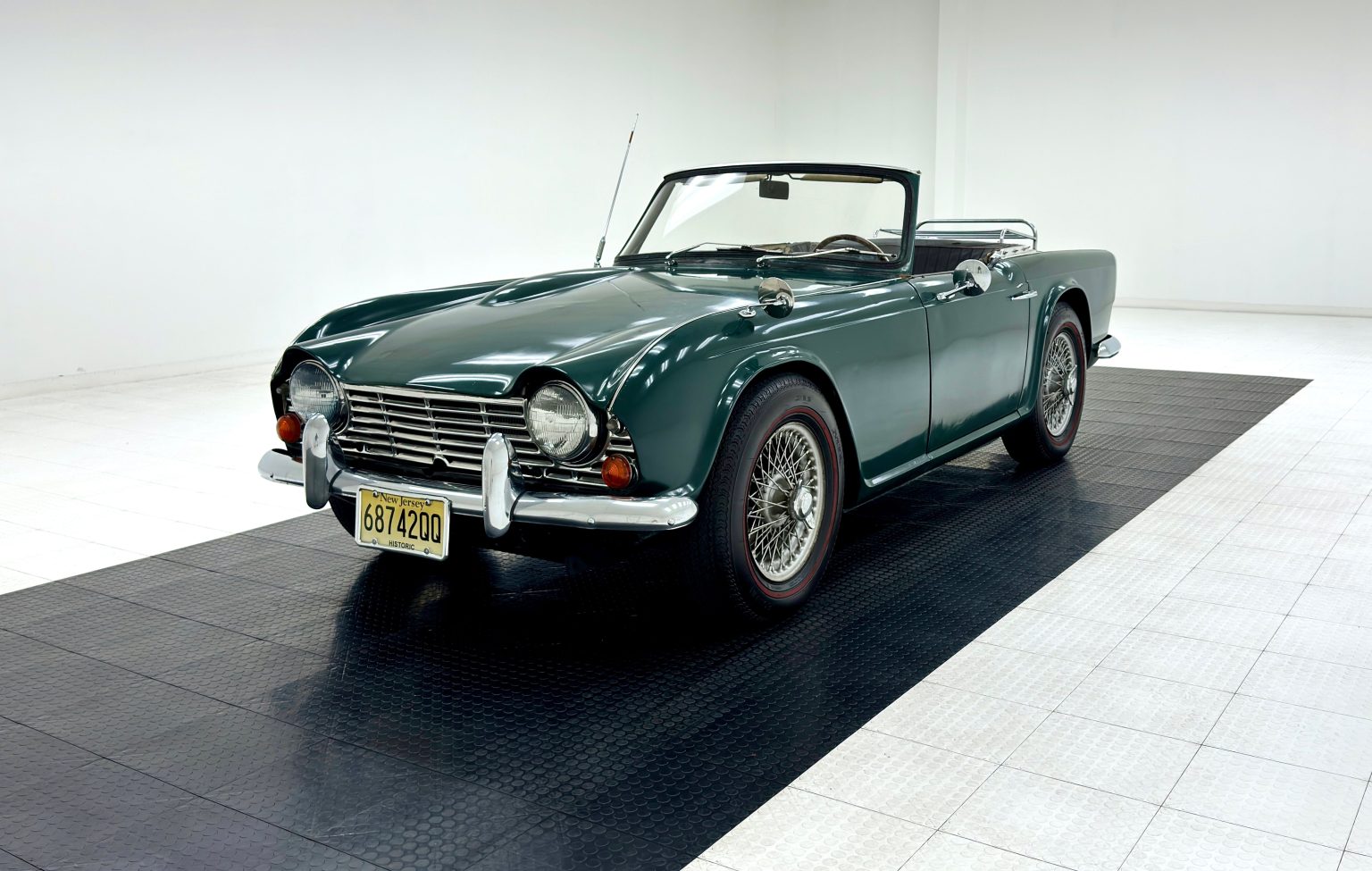 Triumph Archives - Cars-On-Line.com