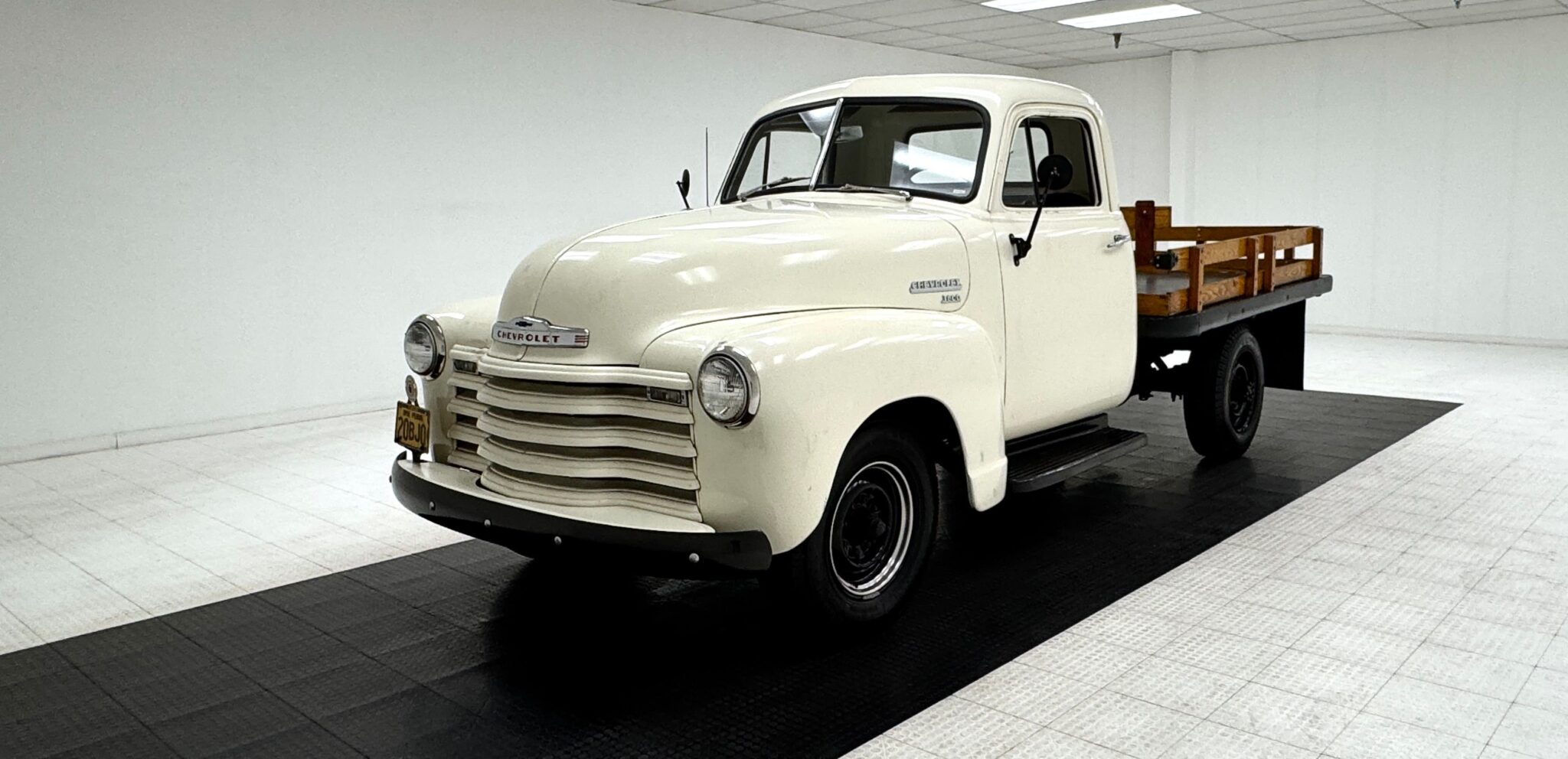 Classic Car New Listings thru January 29 - Cars-On-Line.com