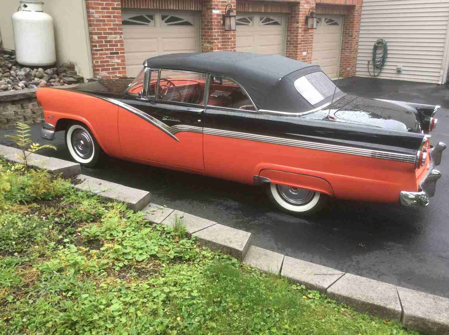 Ford Sunliner Convertible - Cars-On-Line.com