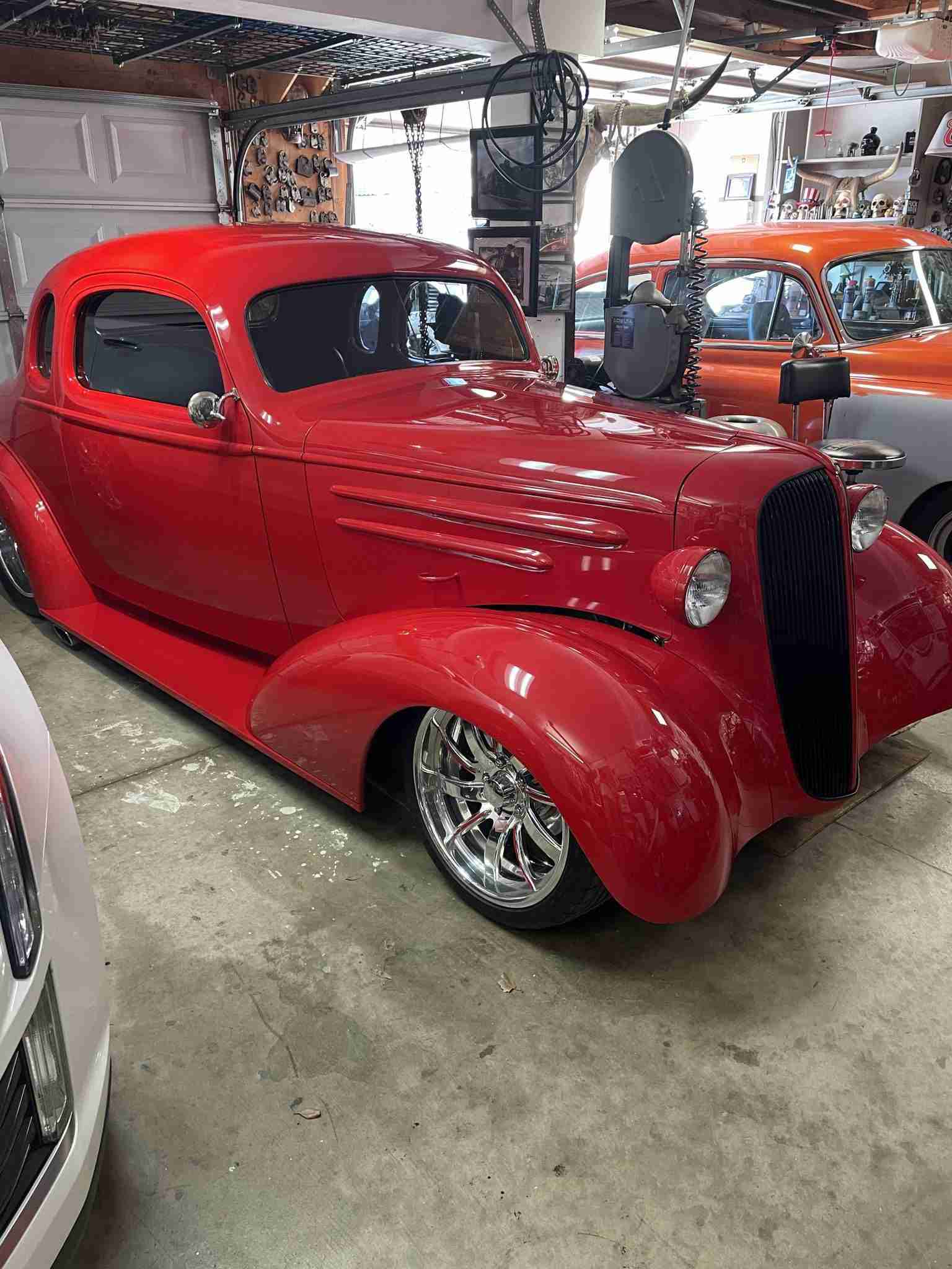 Chevy 5-Window Coupe - Cars-On-Line.com
