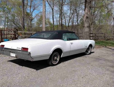 Oldsmobile Delmont 88 Convertible - Cars-On-Line.com