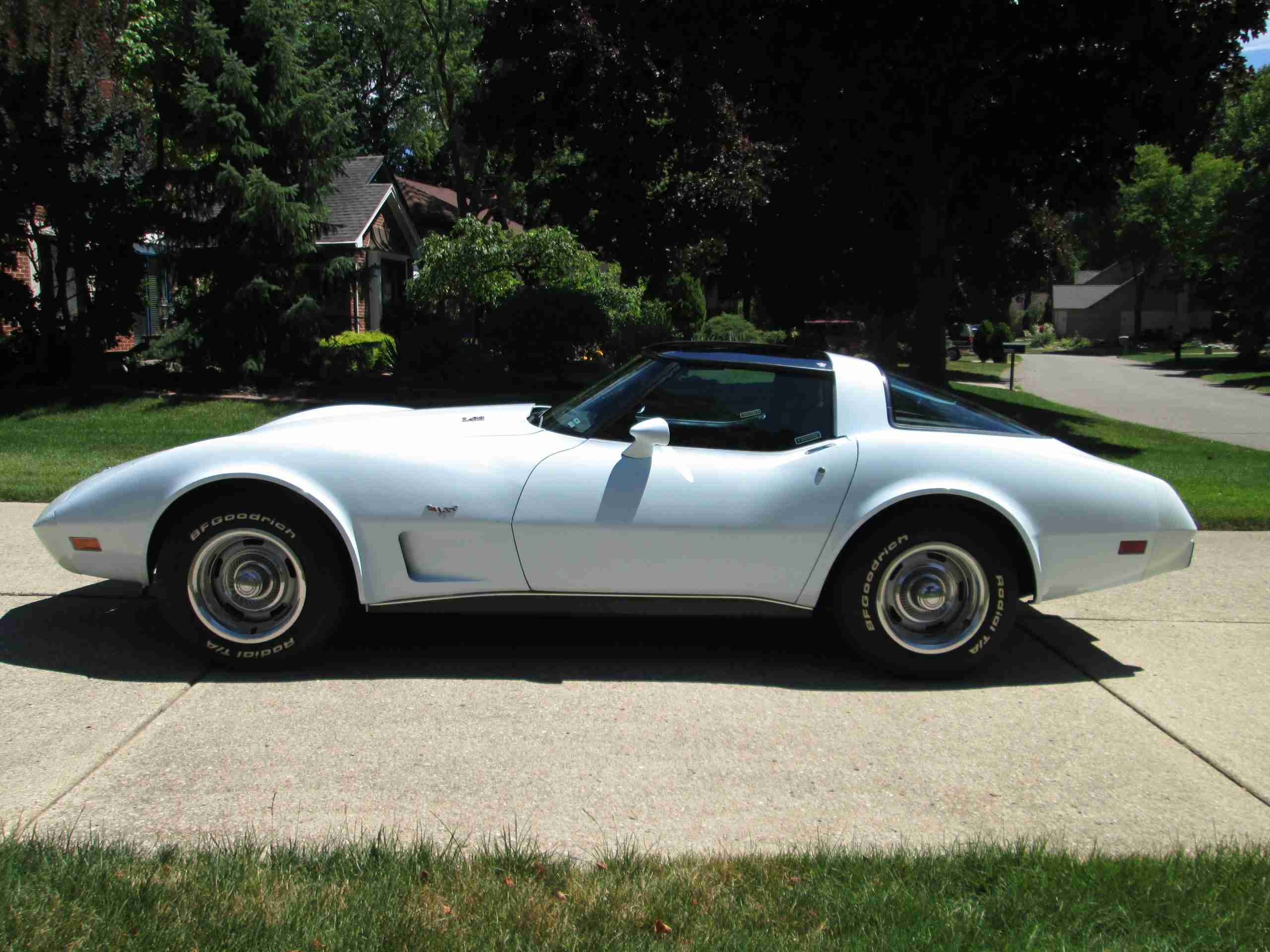 Corvette - Cars-On-Line.com