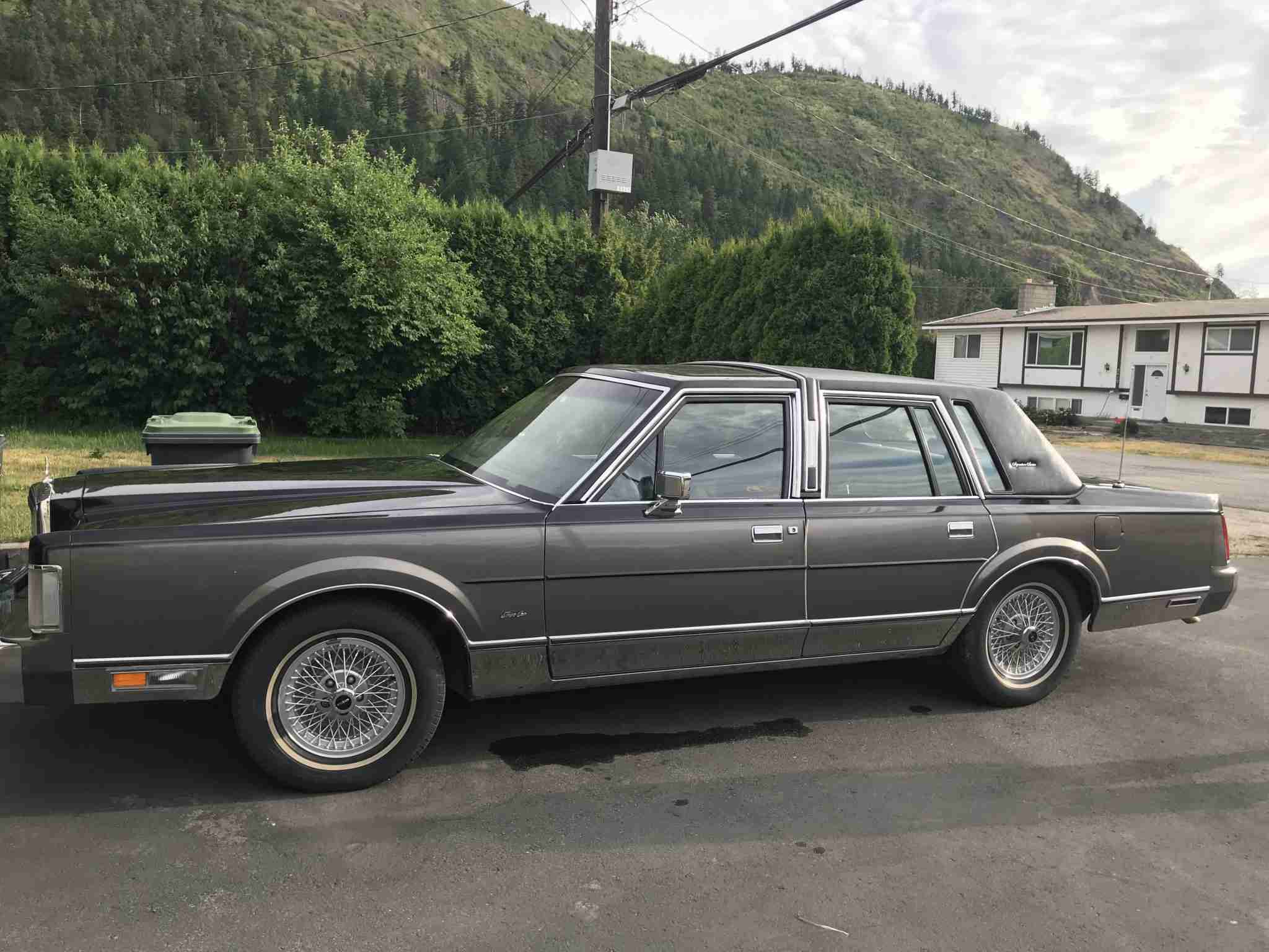 Lincoln Signature Series - Cars-On-Line.com