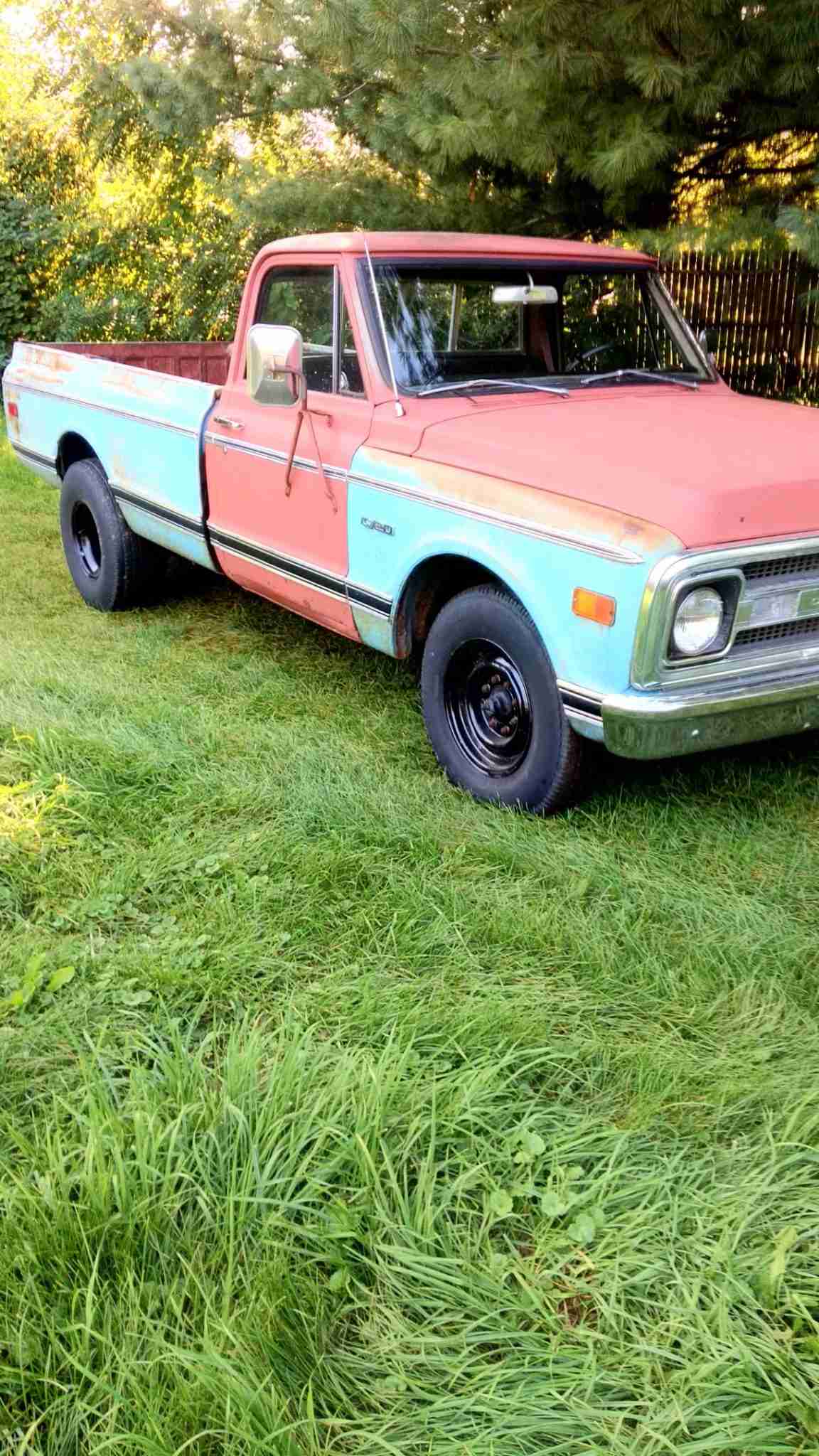 Chevy C20 - Cars-On-Line.com