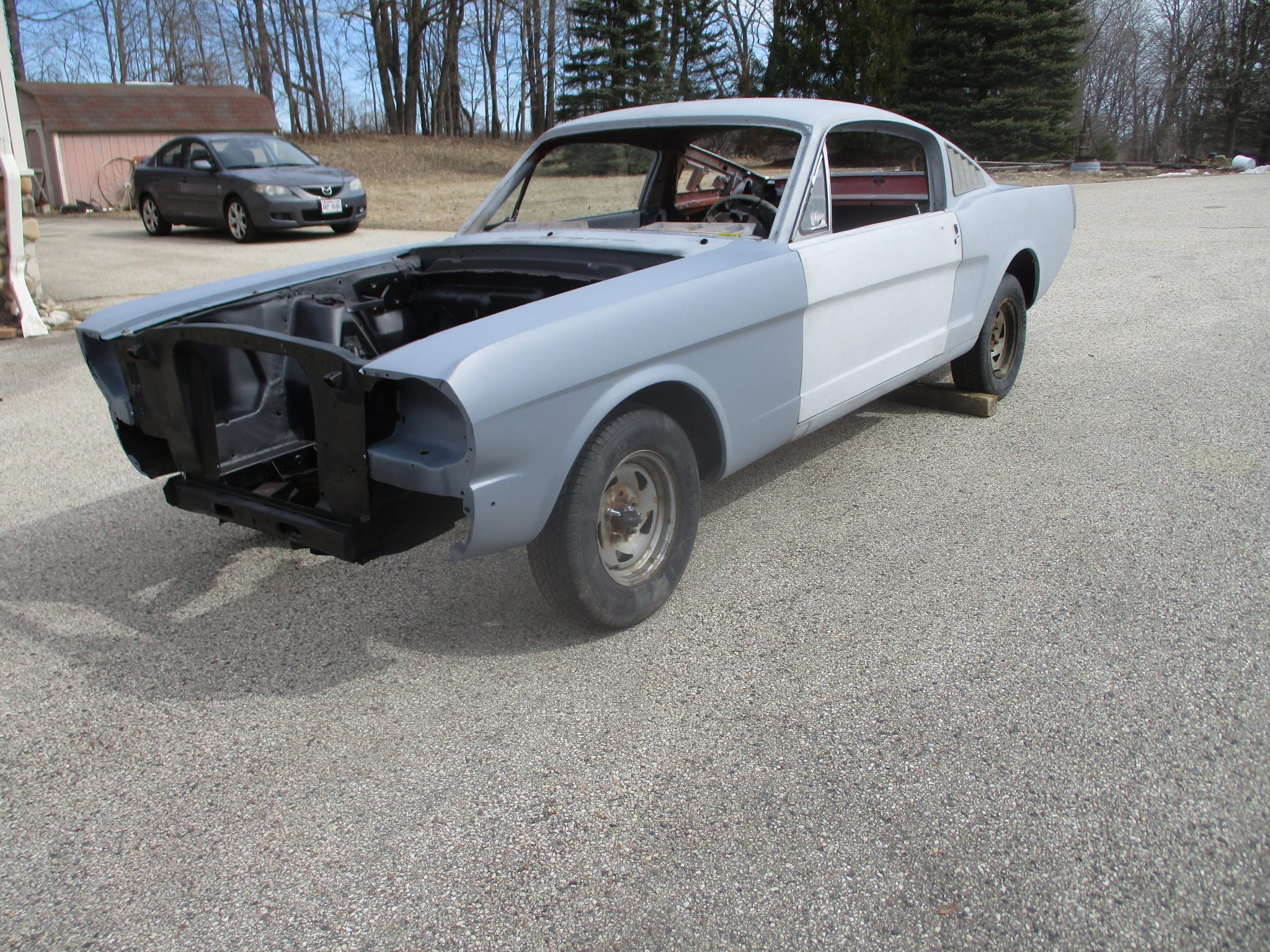 Mustang Fastback - Cars-On-Line.com