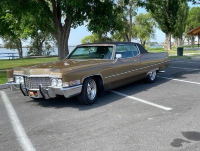 Cadillac Coupe DeVille - Cars-On-Line.com