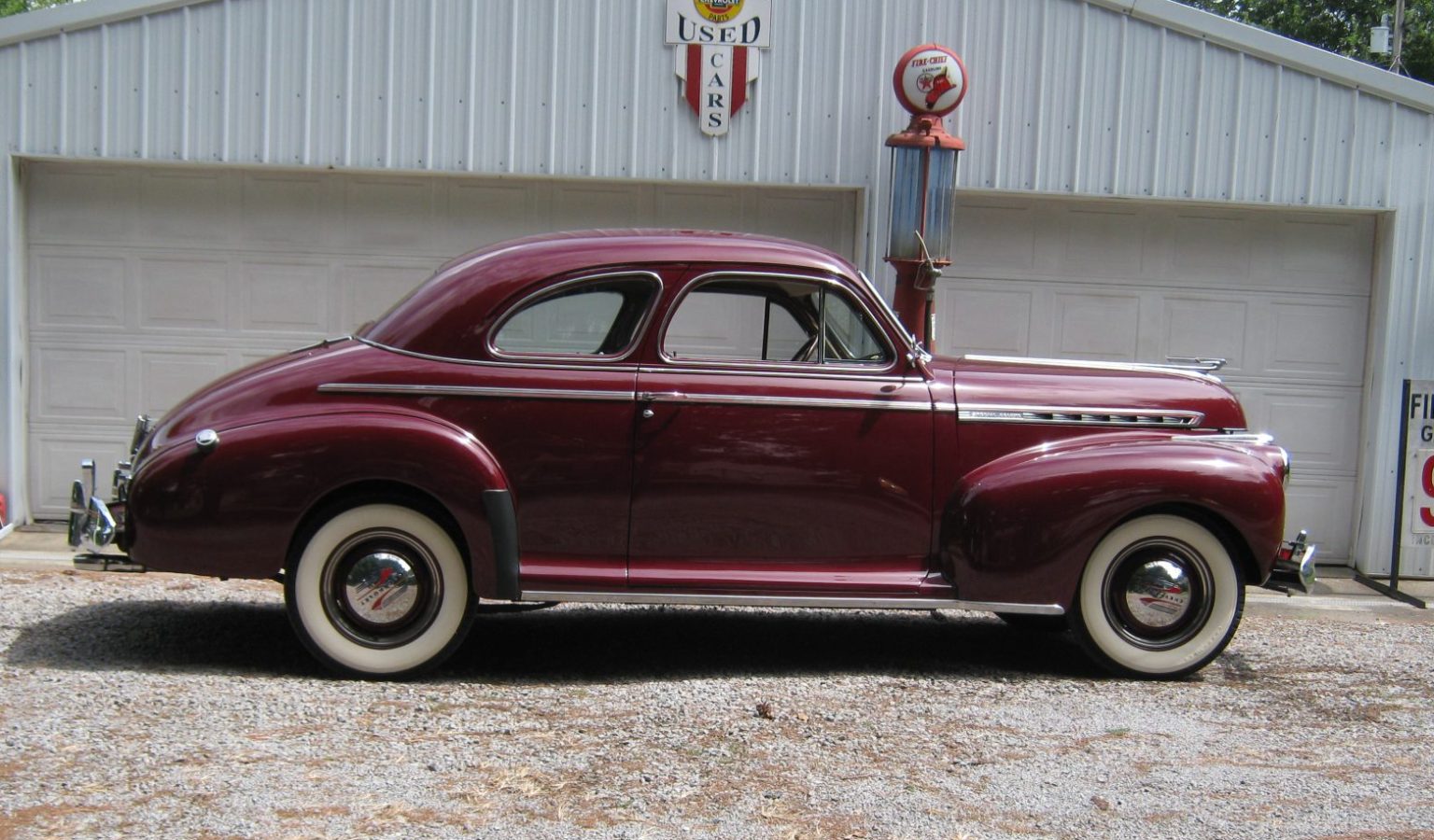 Chevrolet Special Deluxe - Cars-On-Line.com