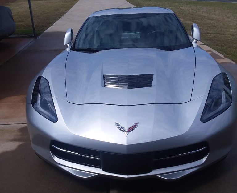 Corvette 1LT - Cars-On-Line.com