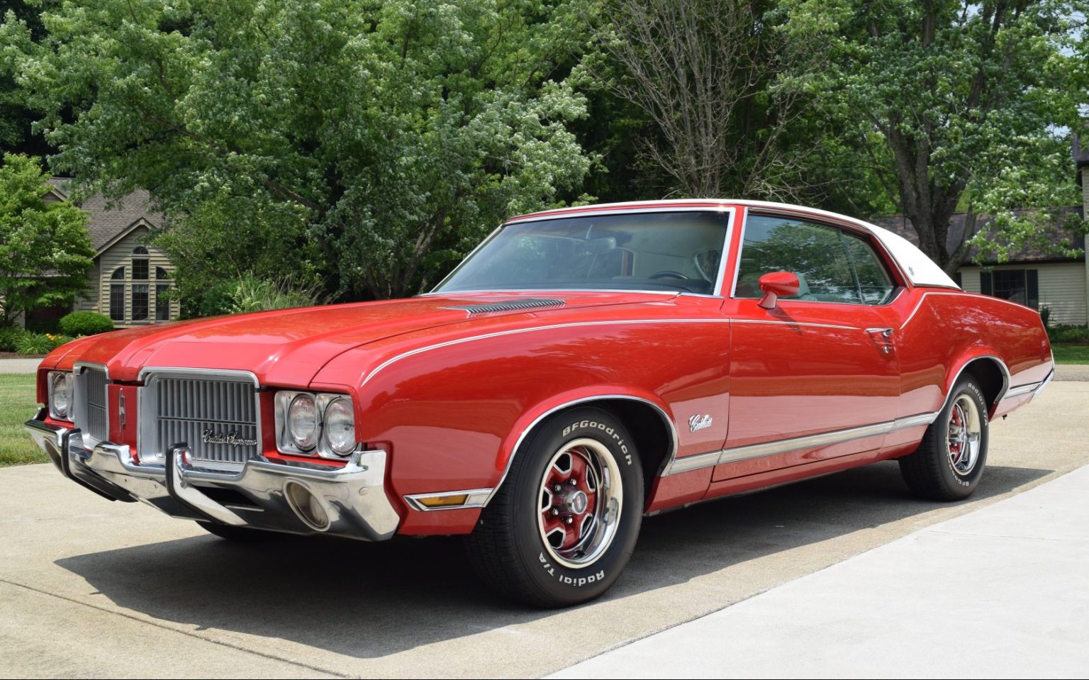 Oldsmobile Cutlass - Cars-On-Line.com