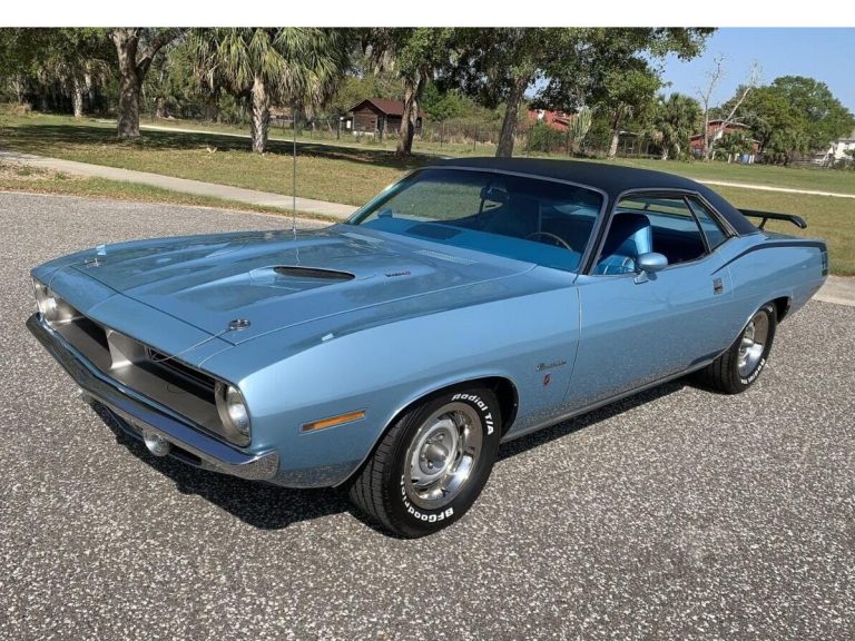Plymouth Barracuda - Cars-On-Line.com