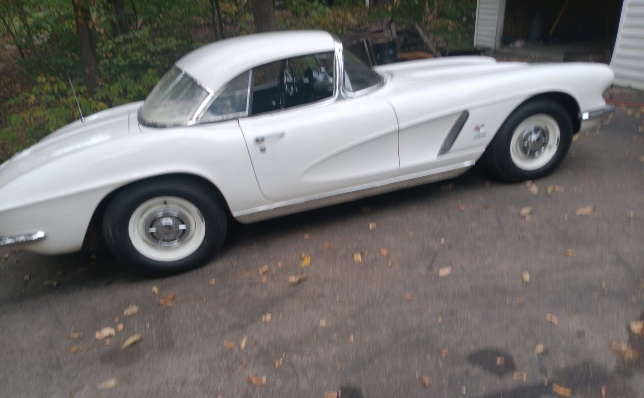 Corvette Fuelie Survivor - Cars-On-Line.com