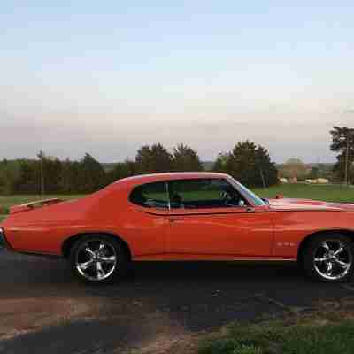 Pontiac GTO Resto Mod - Cars-On-Line.com