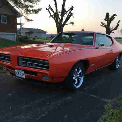 Pontiac GTO Resto Mod - Cars-On-Line.com