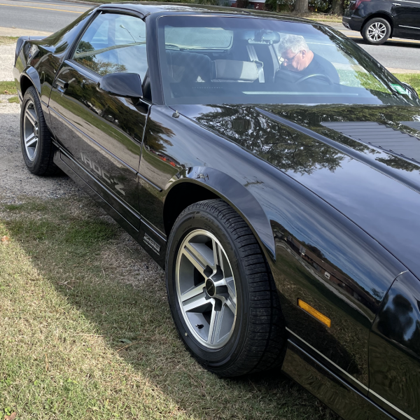 Camaro Iroc - Cars-On-Line.com