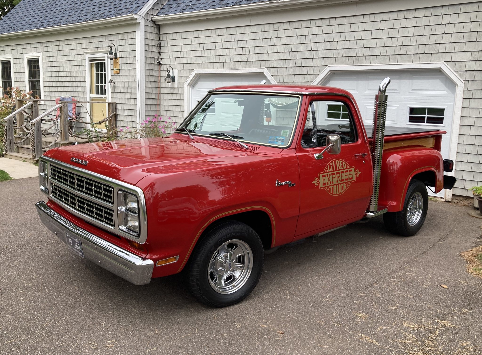 Lil' Red Express - Cars-On-Line.com