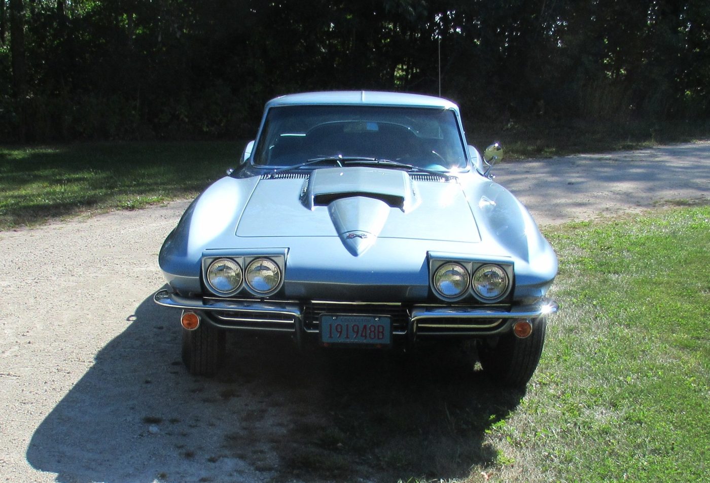 Corvette 427/435 Coupe - Cars-On-Line.com