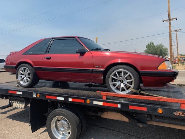 Ford Mustang LX - Cars-On-Line.com